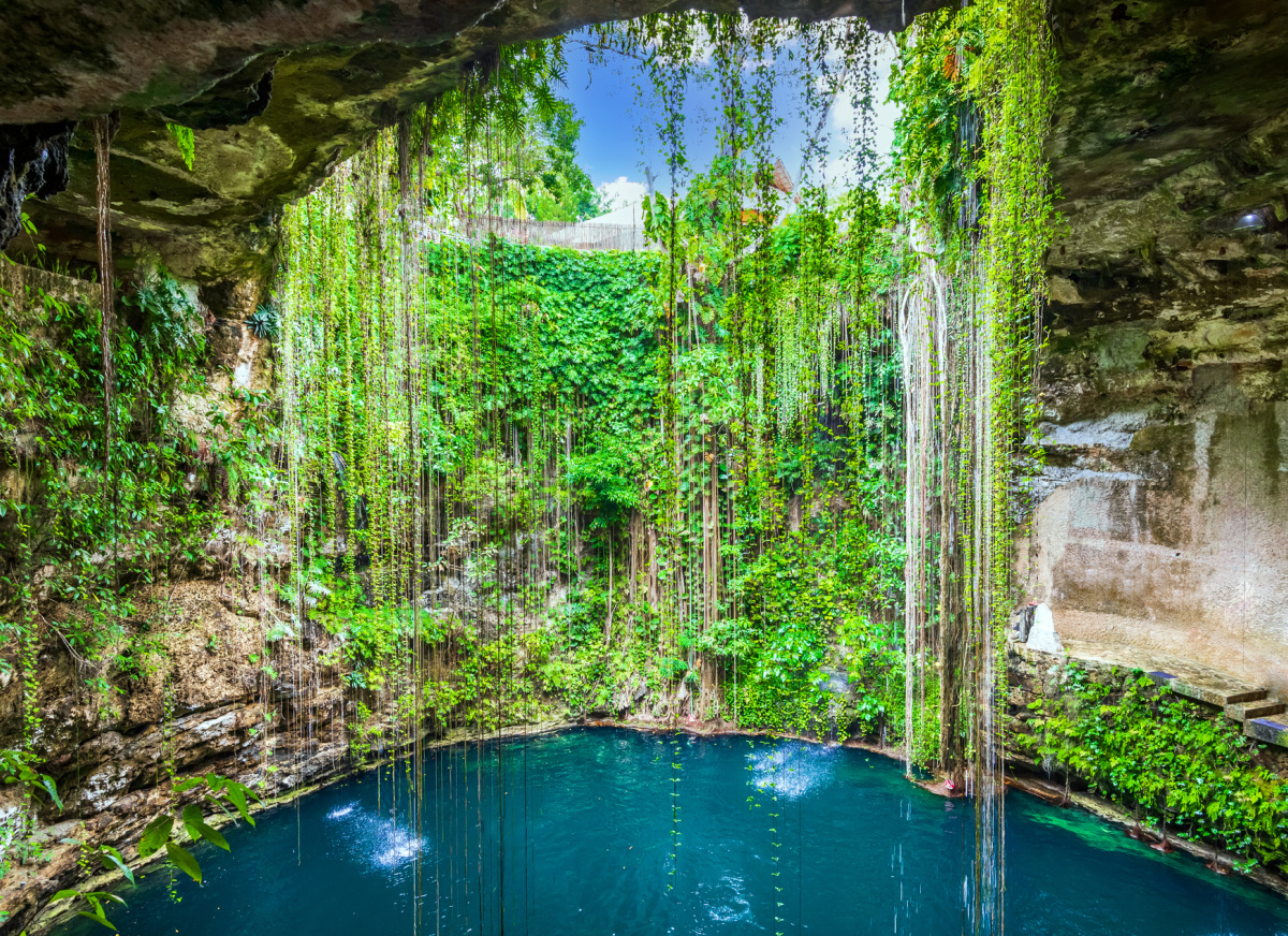 Cancun Tourists Are Flocking To Cenotes As Beaches Fill With Sargassum ...