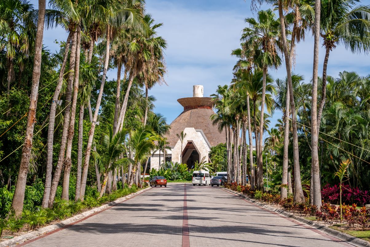 2 New Luxury Hotels Opening In Cancun And Isla Mujeres In December ...