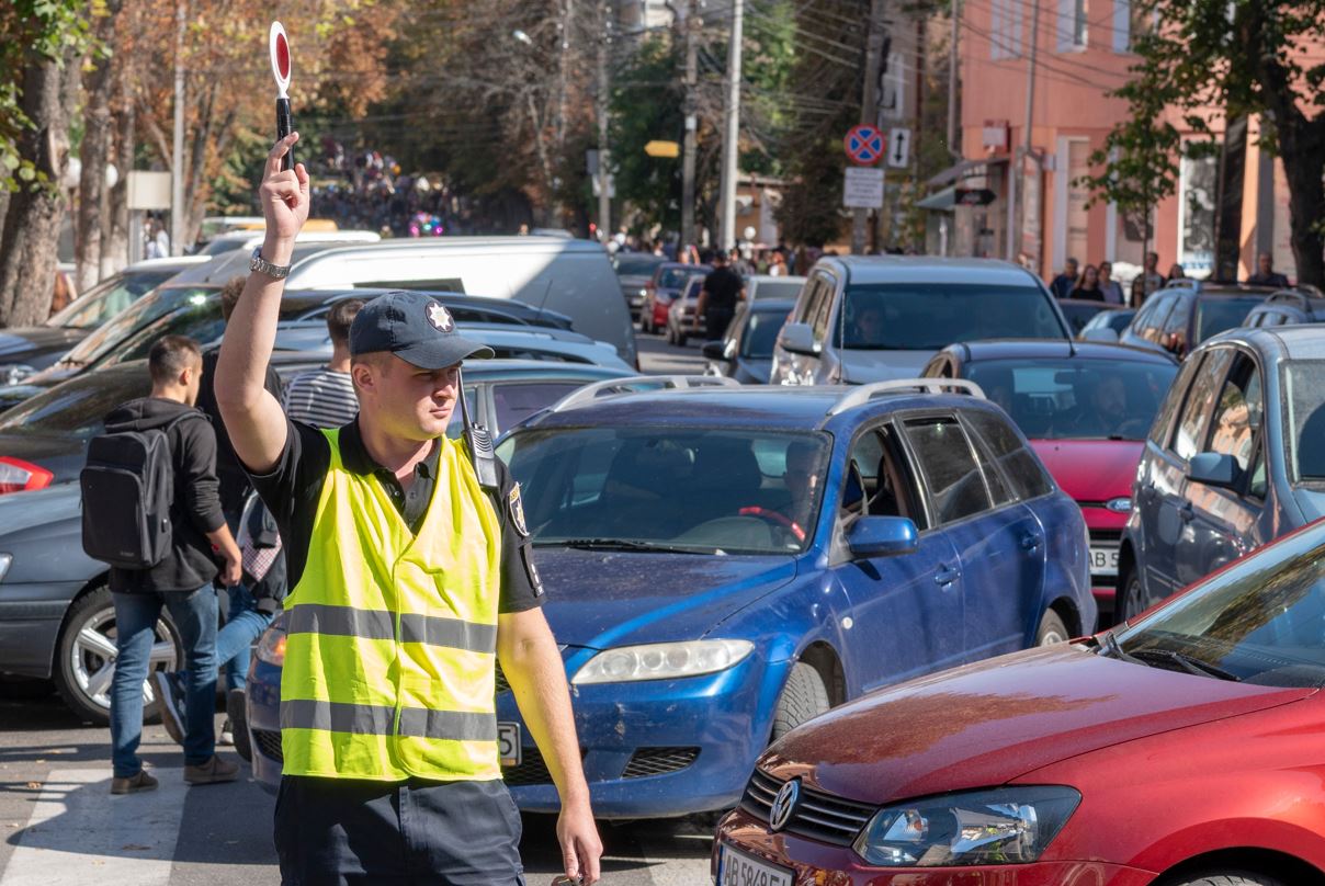 Police Slow Traffic On Road To Cancun Airport After Student Hit By Car ...