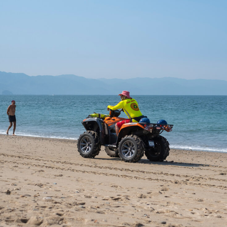 Cancun Adding Extra Lifeguards To Keep Tourists Safe On Beaches ...