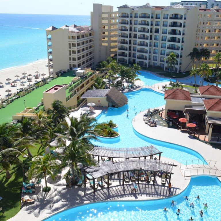 Spring Breakers Guide To Booking A Cancun All-Inclusive For Spring ...