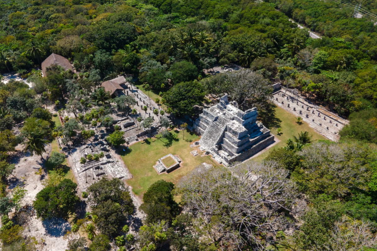 This Mayan Site Near Cancun That Combines History With Stunning ...