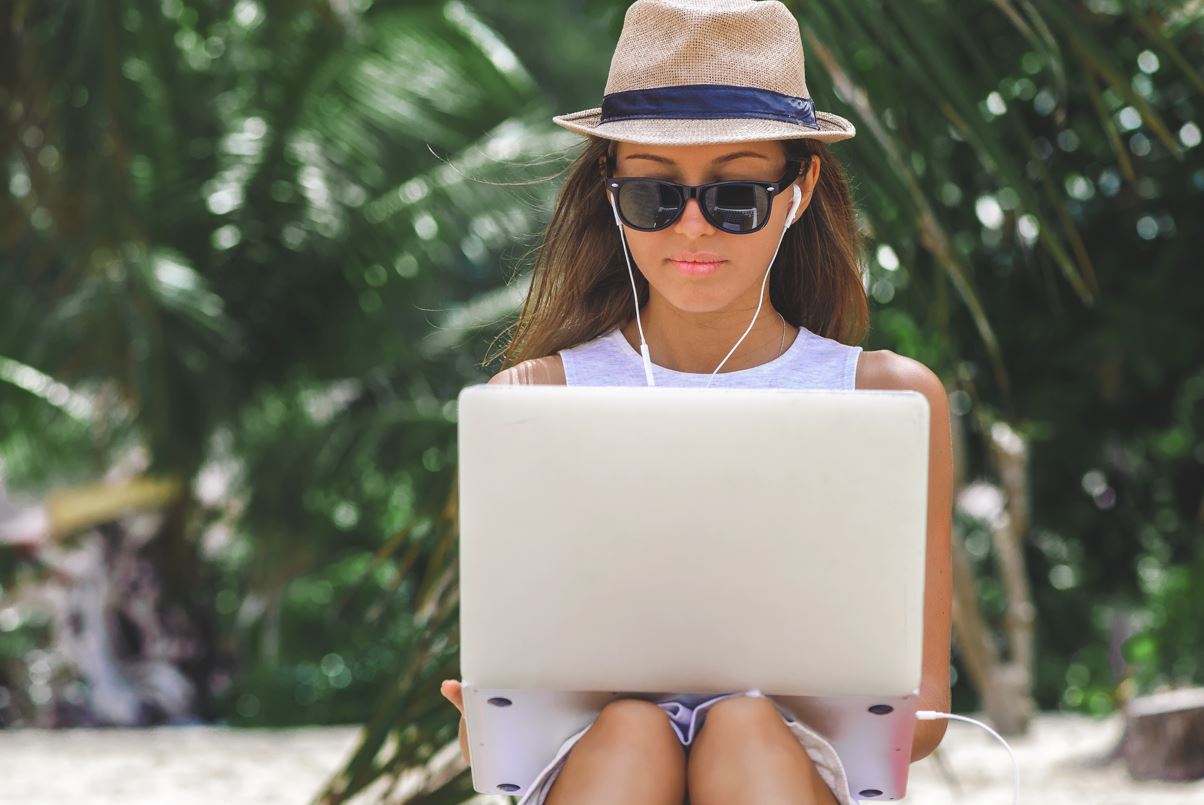 Why More And More Digital Nomads Are Flocking To The Mexican Caribbean - Cancun Sun