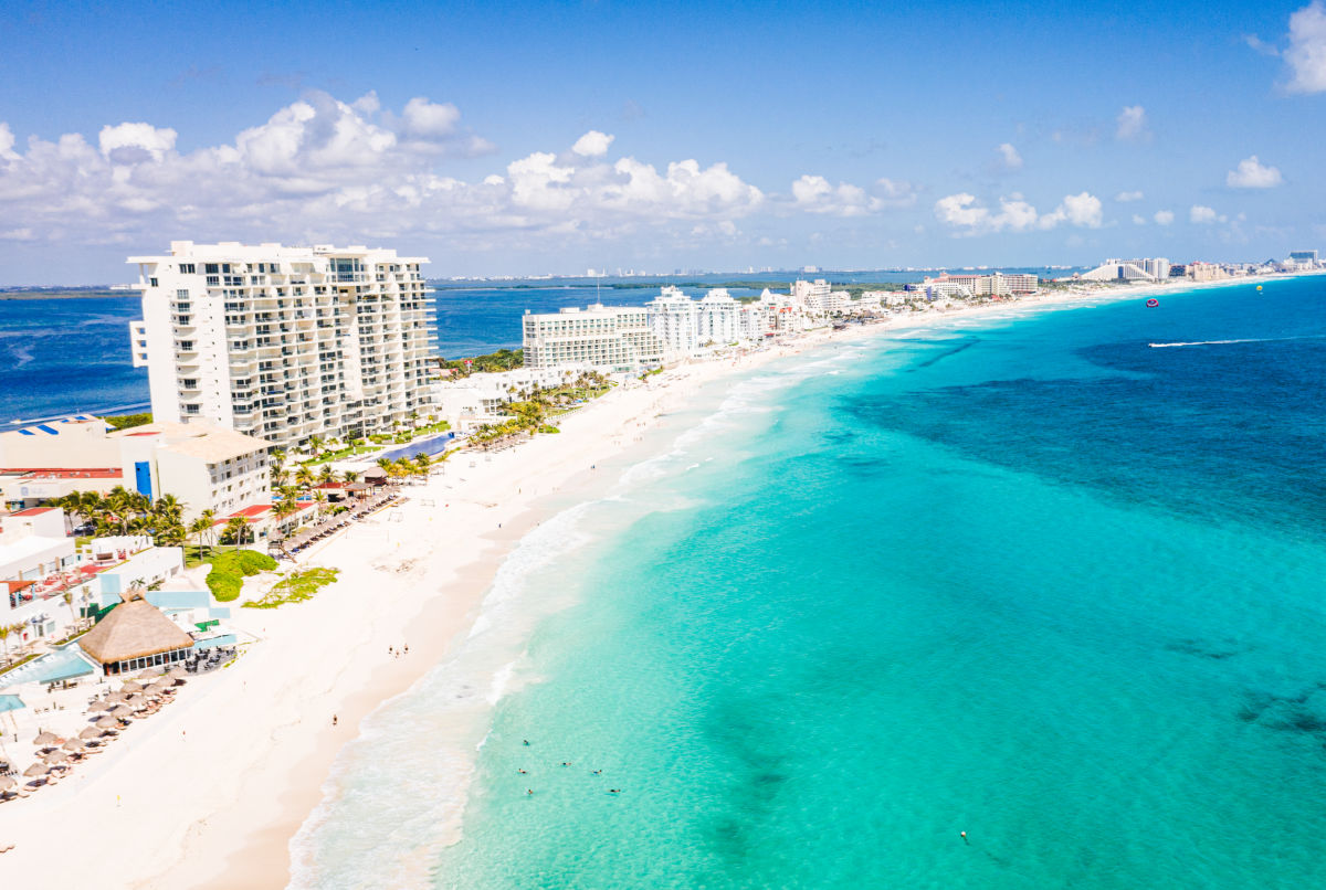 5 Reasons Why Americans Love Cancun More Than Anyone Else - Cancun Sun