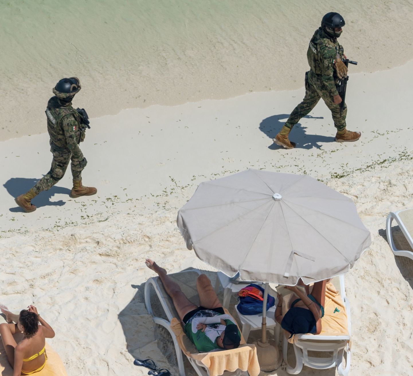 Gunfire Erupts Near Cancun Resort as Police Dismantle Drug Gang ...