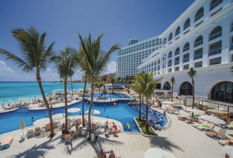 Why Are The Riu Hotels In Cancun So Popular? A 2025 Insider's Guide ...