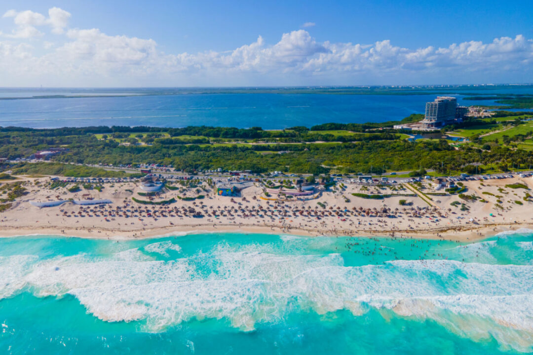 These Are The 4 Busiest Cancún Beaches Right Now (And Why They’re Worth ...