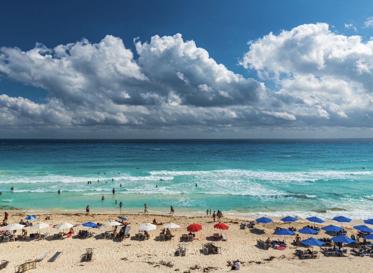 5 Items That Are Prohibited On Cancun Beaches: Here's The Real Truth ...