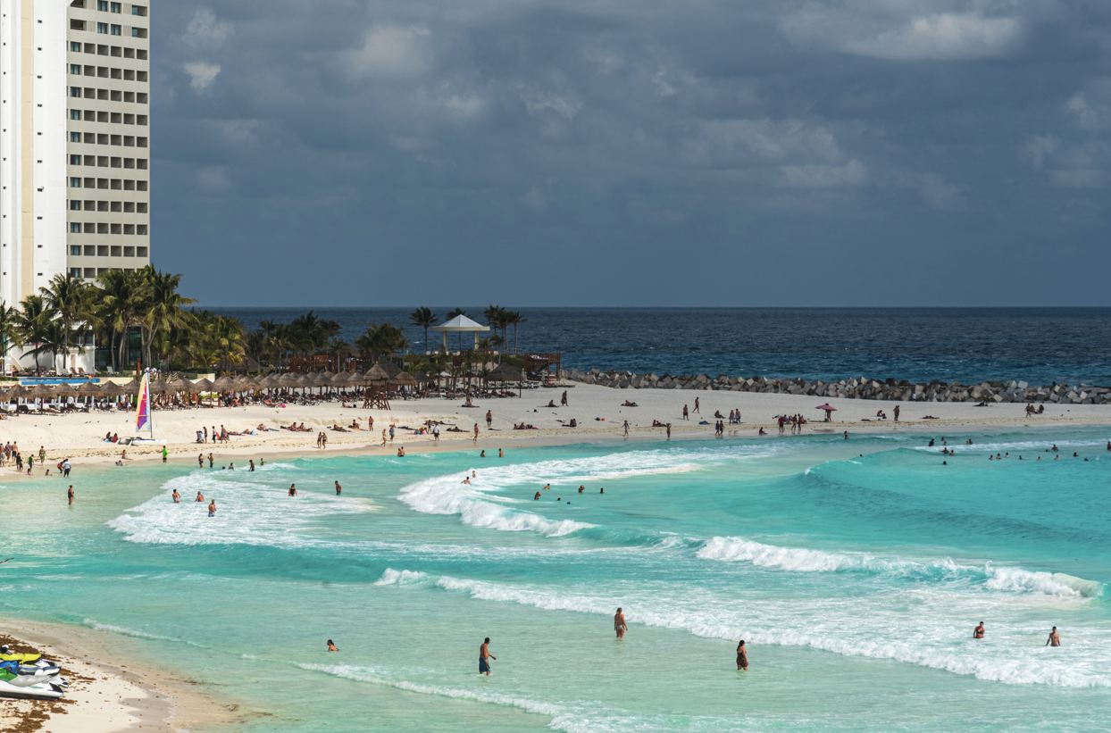 Your Cancun Fall Getaway: Don't Expect Empty Resorts Or Beaches During ...