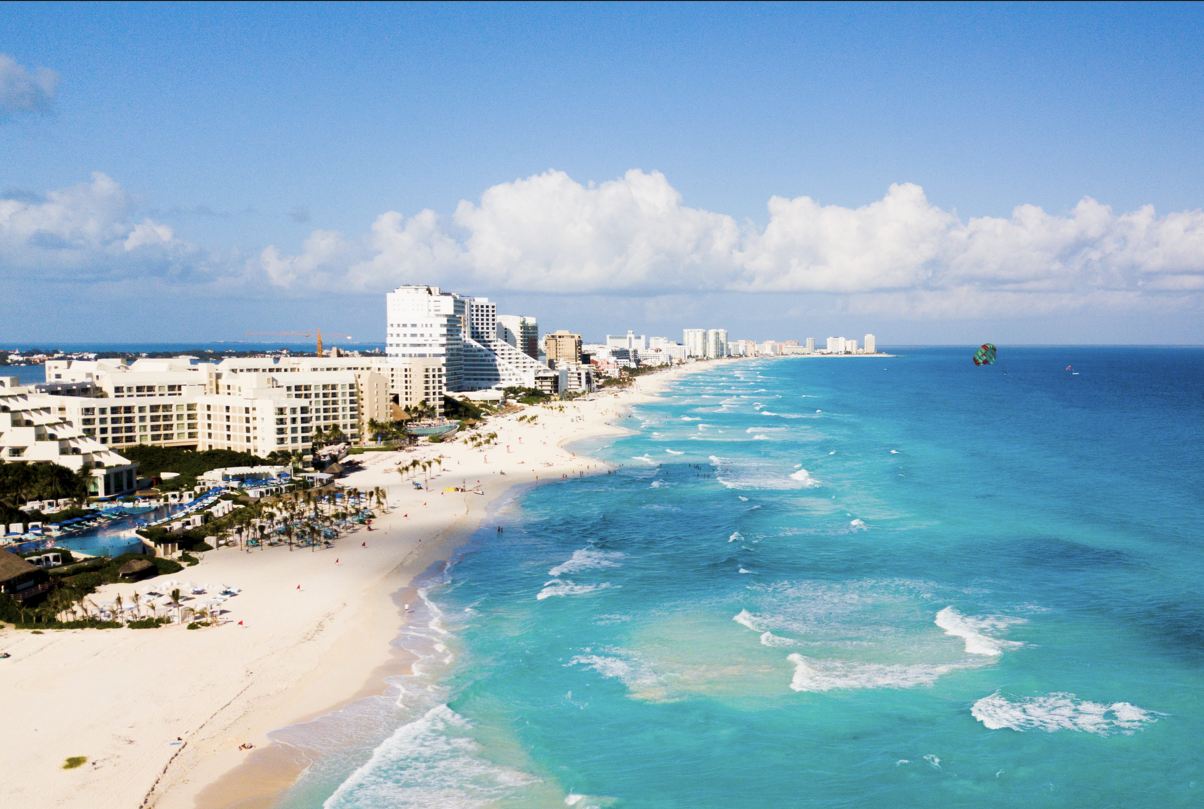 5 Items That Are Prohibited On Cancun Beaches: Here's The Real Truth ...