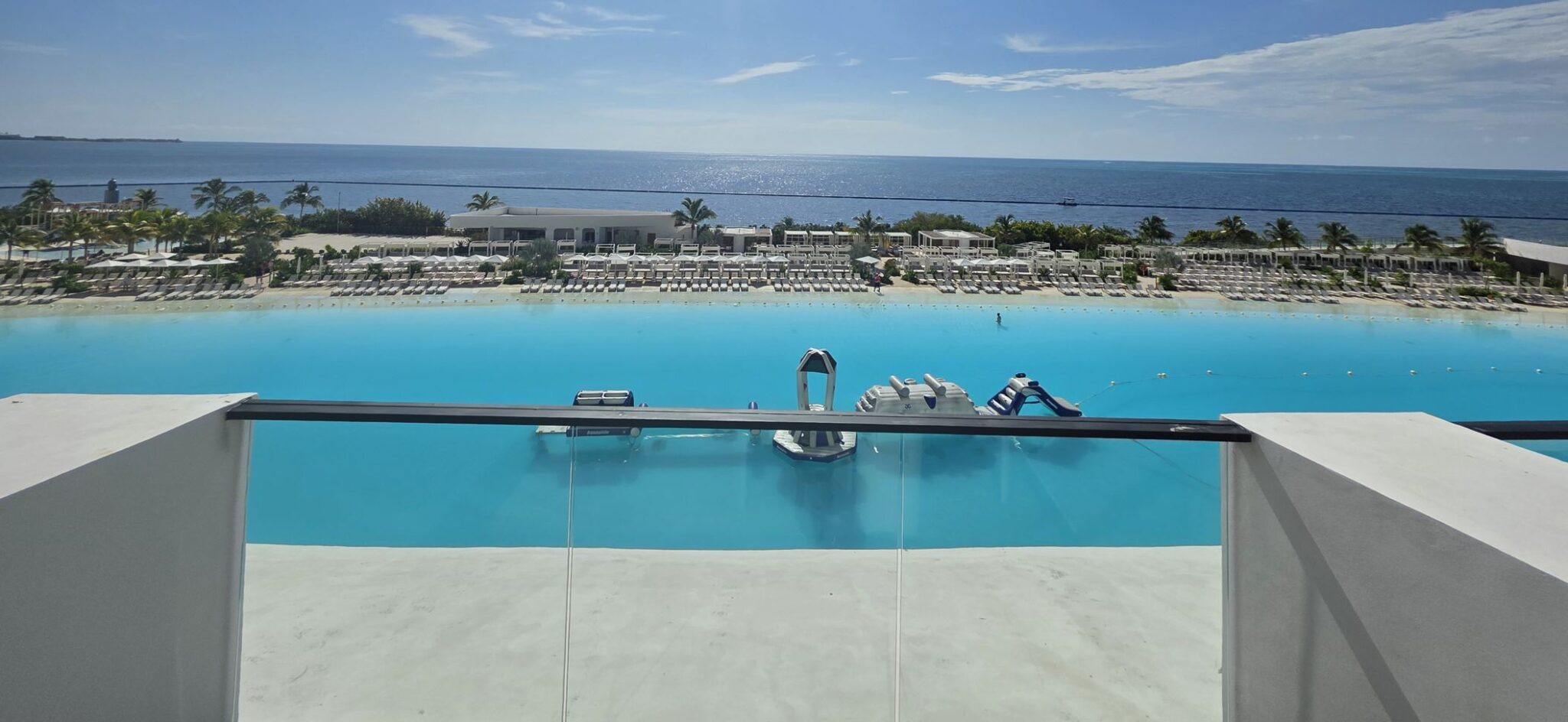 Luxury Resort With Biggest Pool In Cancun Wins Prestigious Award ...