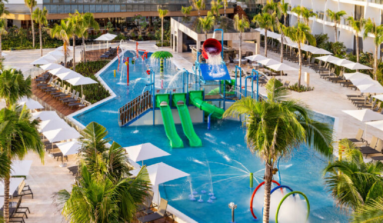 Why This Cancun Resort Was Just Named Mexico & Central America's ...