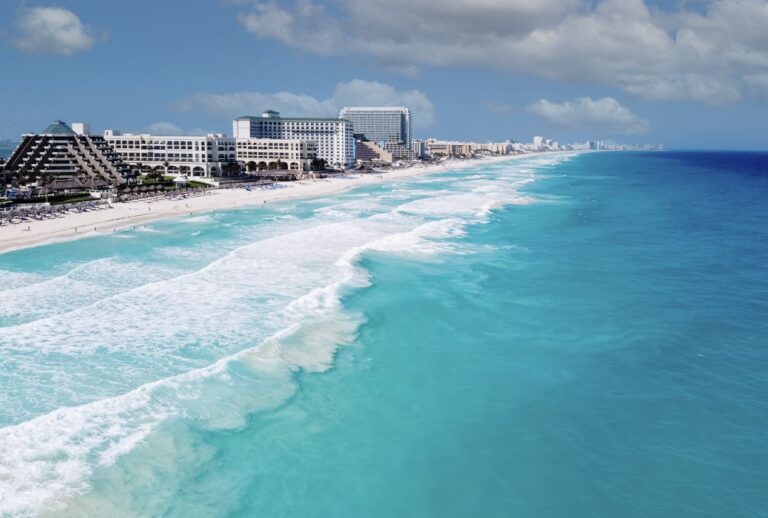 This Is The Best Week Of The Year To Visit Cancun According To ...