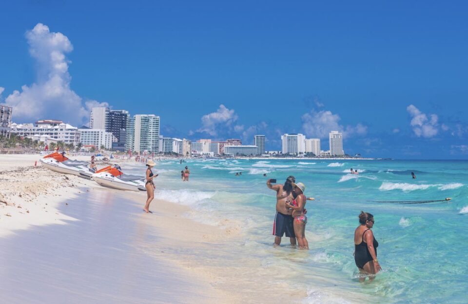 Cancun Airport Records Staggering 19.4 Million International Passengers ...