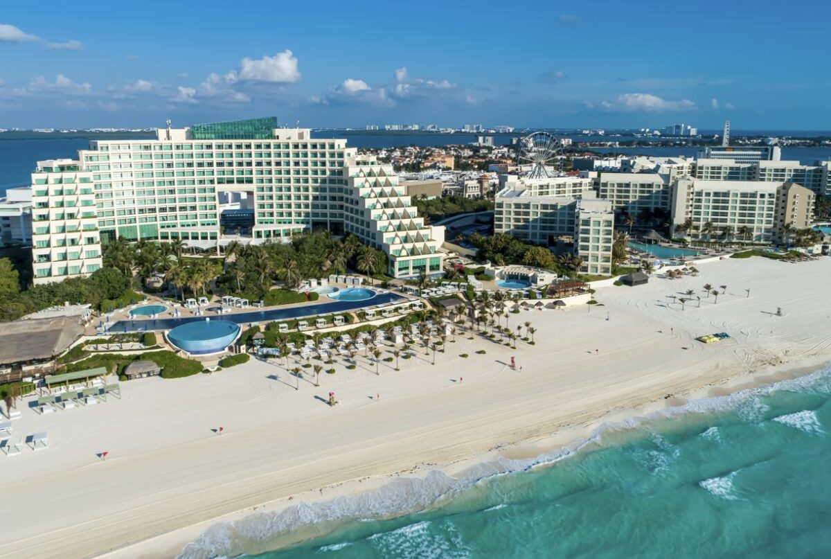 How To Find The Perfect Cancun Resort That Matches Your Vibe & Budget ...