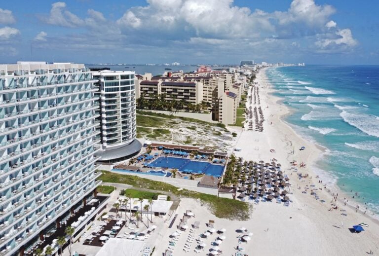 Planning A Cancun Summer Trip In 2026? You're Going To Want To Book ...