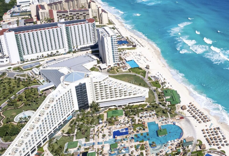 This Is What An All-Inclusive Cancun Resort Will Cost You In 2026 ...
